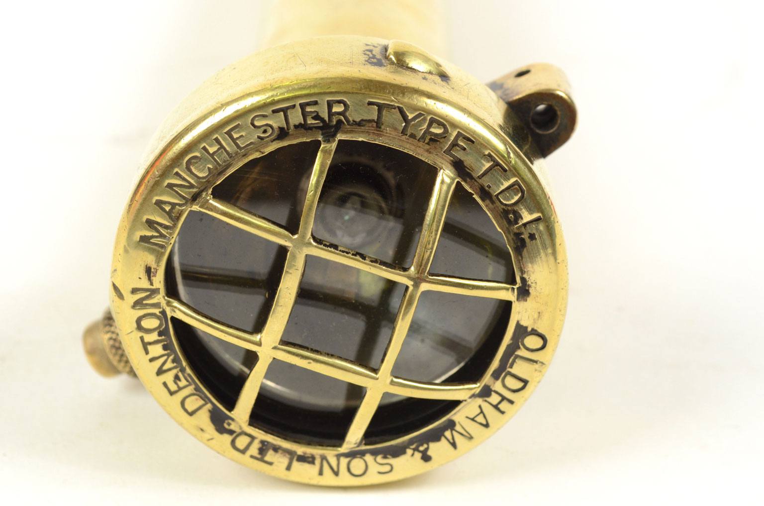 e-Shop/Nautical antiques/Code 4291 Flashlight Oldham