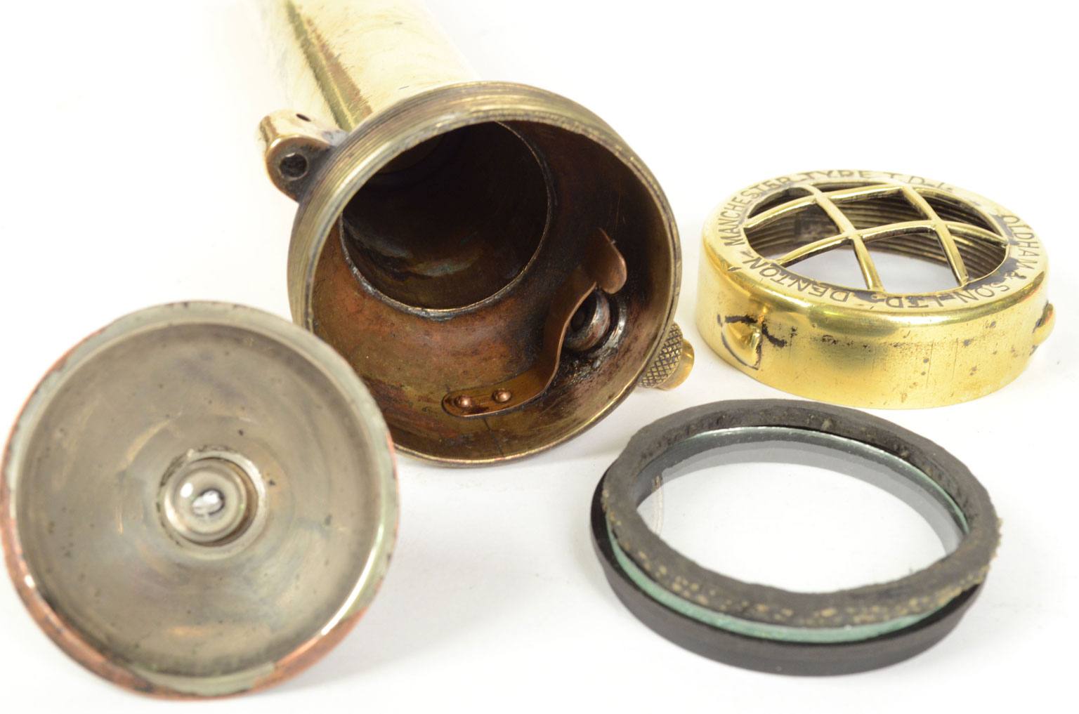 e-Shop/Nautical antiques/Code 4291 Flashlight Oldham